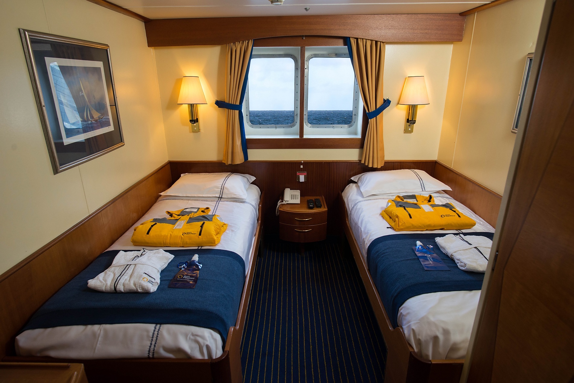 Ocean Adventurer, Encontre um Local - Mr. Travel - Agência de Viagens